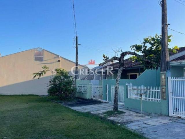 Casa mobiliada, com piscina e 2 quartos para venda no Balneário Monções em Pontal do Paraná