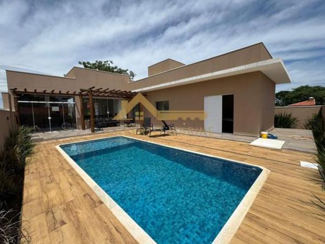 Casa mobiliada com piscina Ninho Verde I Porangaba