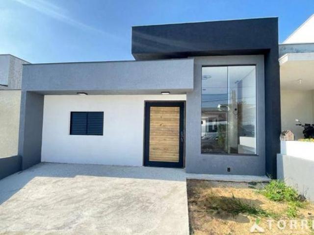 Casa mobiliada com piscina no Condomínio Horto Florestal III, em Sorocaba/SP