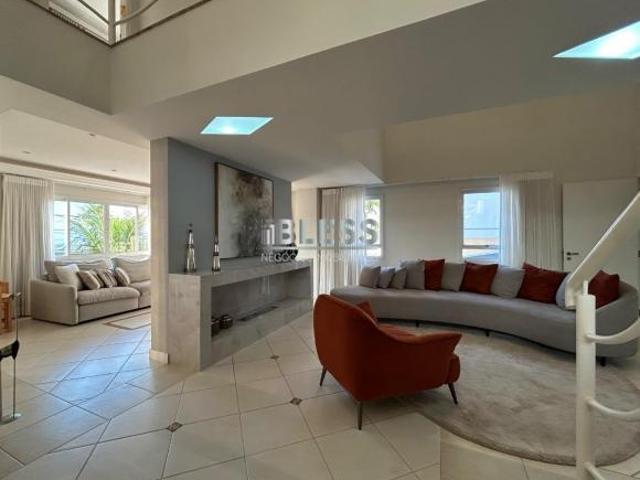 CASA DE ALTO PADRÃO À VENDA NO CONDOMÍNIO TERRAS DE SÃO CARLOS CAXAMBÚ JUNDIAÍ CC00469