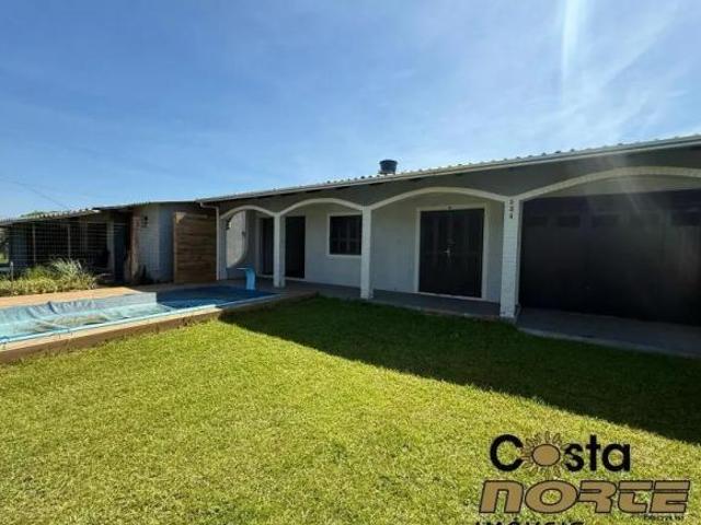 Casa Mobiliada e com Piscina Próximo do Mar em Nova Tramandaí