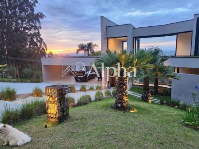 Casa mobiliada e decorada a venda no Residencial Tamboré 1 em Barueri SP