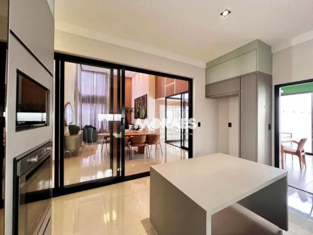 Casa mobiliada em Condomínio Fechado com 3 suítes, à venda, 527 m² por R$ 2.300.000 Residencial Vi
