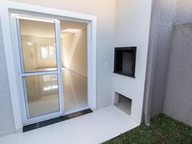 CASA MOBILIADA EM CONDOMÍNIO EM CAMPO COMPRIDO!