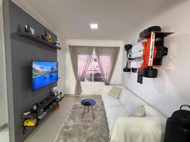 Casa Mobiliada Em Condomínio fechado com 3 quartos e 2 vagas