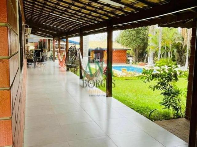Casa Mobiliada em Condomínio