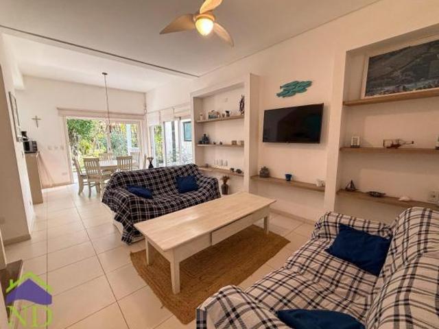 Casa mobiliada estilo praiano em Condomínio em Ilhabela/SP