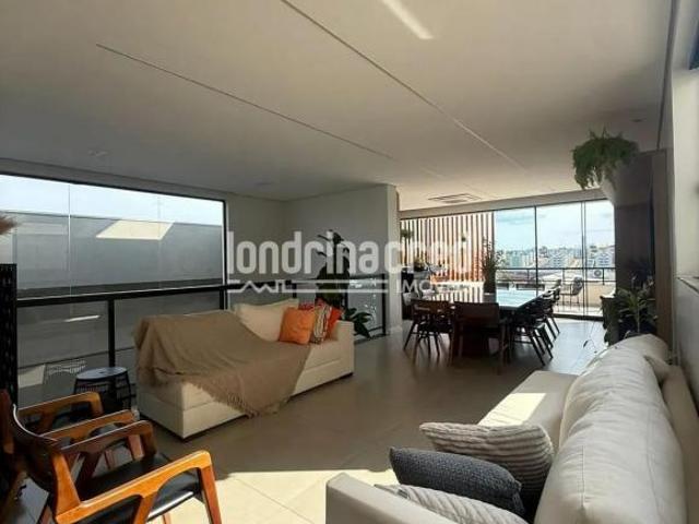 Casa mobiliada no Condomínio Aranguá 3 suítes, espaço gourmet, spa, energia solar e fotovoltaica em