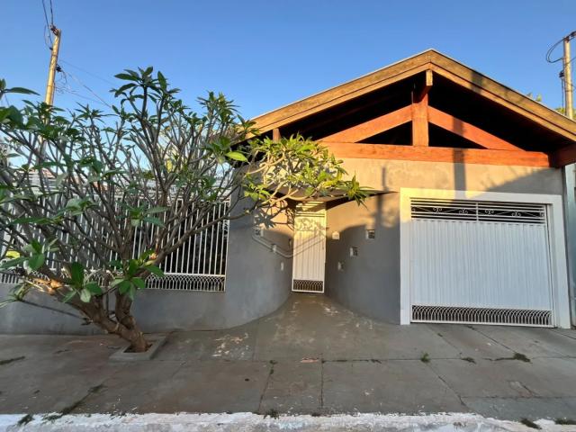 CASA MOBILIADA NO CONDOMÍNIO ITAJU 2 COM PISCINA E PLACA SOLAR