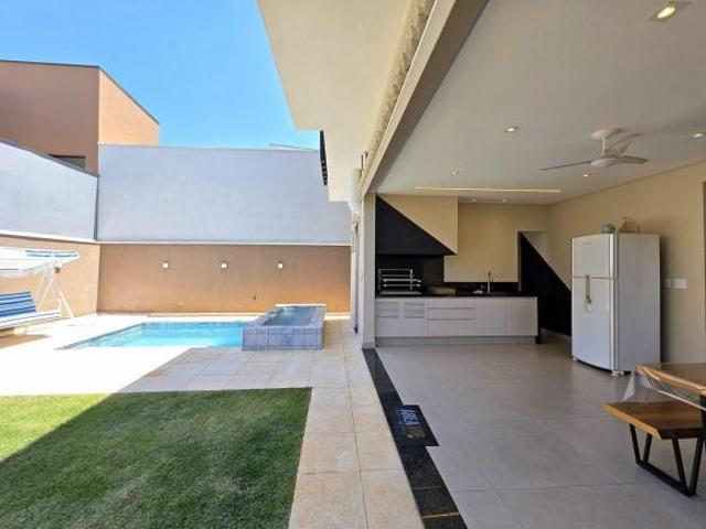 Casa Mobiliada no Condomínio Jardim Europa em Boituva