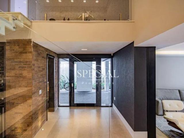 Casa Mobiliada, no Jardim Paulista, próximo ao Parque Ibirapuera 415m², 4 suítes e 4 vagas