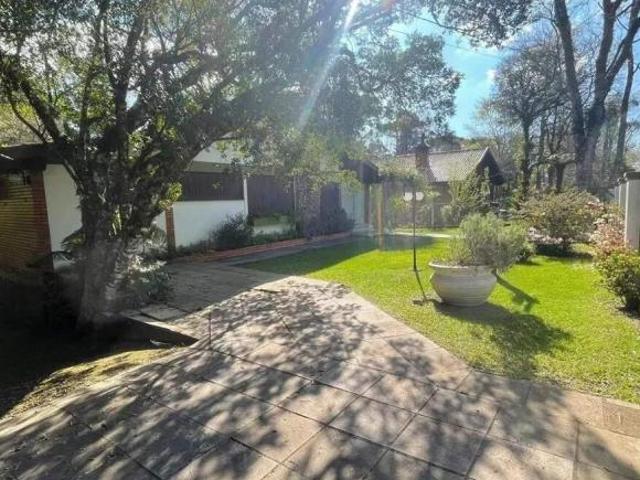 CASA MOBILIADA NO PLANALTO EM GRAMADO