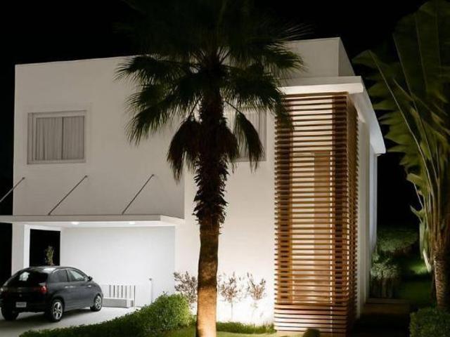 Casa mobiliada para venda no Tamboré 10