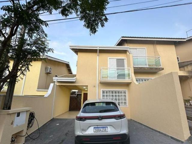 Casa mobiliada para venda com 3 dormitórios no Condomínio Jardim Europa