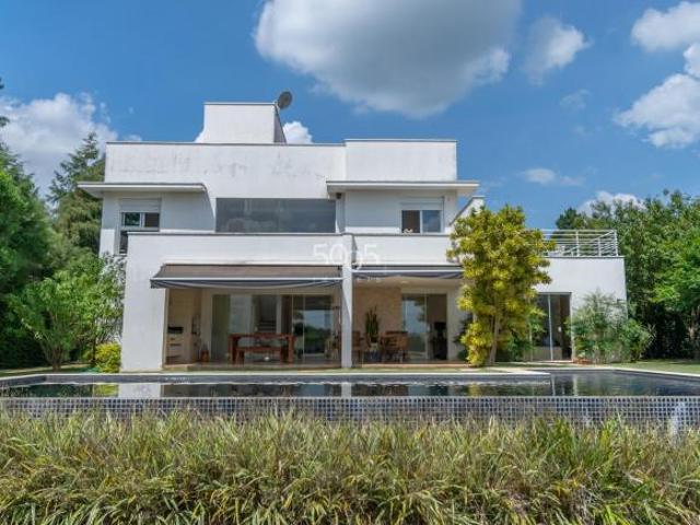 Casa mobiliada para venda e locação no condomínio Altos de Itu, com 250m² construídos em um terreno