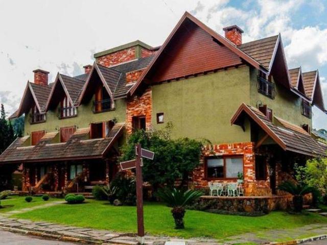 CASA MOBILIADA PERTO DO CENTRO DE GRAMADO