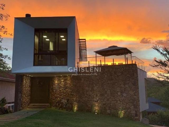 CASA MOBILIADA PRONTA PARA MORAR NO ALPHAVILHE
