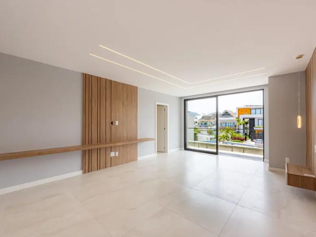 Casa MOBILIADA Riviera Del Sol 498 m 2 5 suites Recreio dos Bandeirantes
