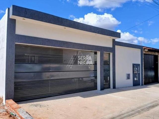 CASA MODERNA 3 QUARTOS EDICULA VIA PÚBLICA LOCALIZAÇÃO PRIVILEGIADA QNM 34 M NORTE