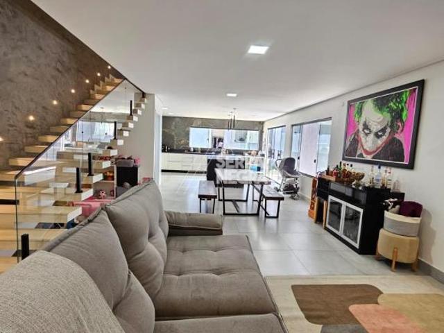 CASA MODERNA 3 QUARTOS RUA PÚBLICA VARANDA ÁRMARIOS RUA 4C VICENTE PIRES DF