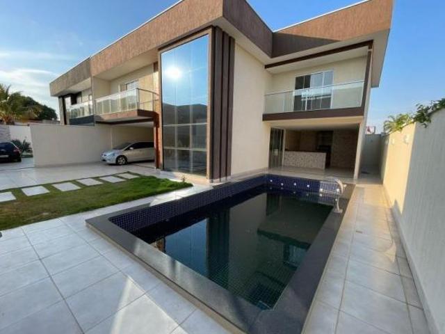 Casa Moderna, 2 Andares, 4 Suítes, Lazer Completo, Dentro de Condomínio, Conjunto 04 em Arniqueiras