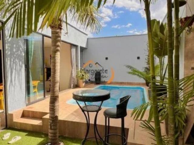 CASA MODERNA, 4 QUARTOS, SENDO 4 SUÍTES E 1 SUÍTE MASTER COM CLOSET, PISCINA AQUECIDA, ÁREA GOURMET