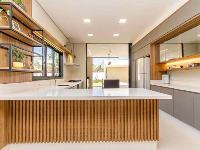 CASA MODERNA 4 SUÍTES LOTE 2500M² C/ LAZER – PARK WAY QD 1 R$ 3,65MI ESCRITURADO E HABITE SE