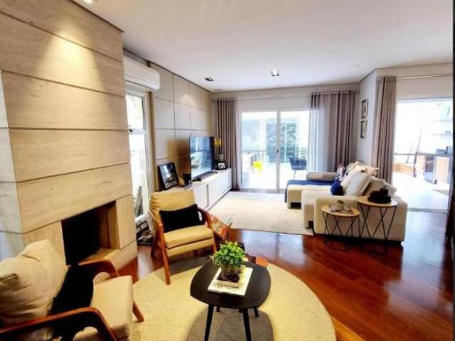 Casa Moderna com Acabamento de Alto Padrão