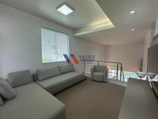 Casa moderna com Piscina | 210m² | 3 Quartos + Home Office