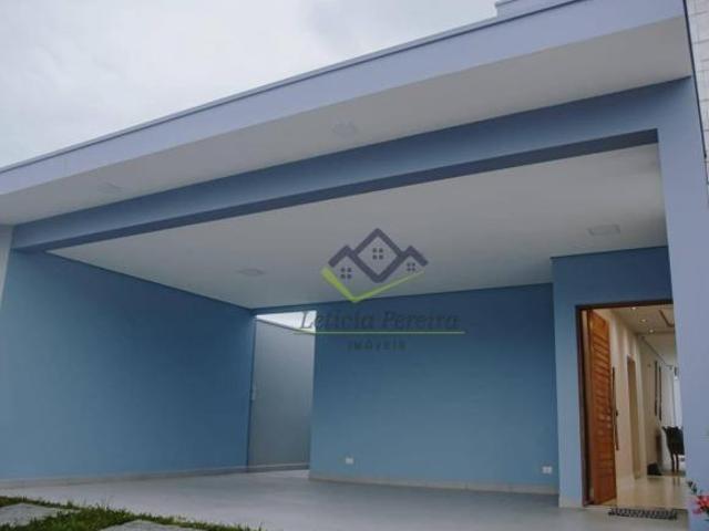 Casa Moderna com Piscina à Venda na Martim de Sá – Caraguatatuba | 3 Quartos | 198 m²