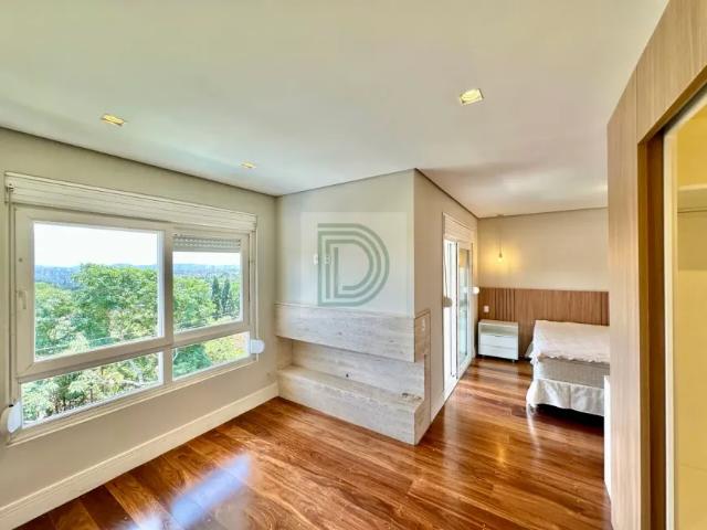 Casa Moderna com Vista de Cinema na Aldeia da Fazendinha 4 Suítes, Gourmet Completa & Piscina