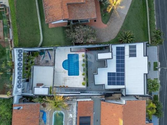 Casa moderna com vista para a natureza no Parque Residencial Maison Blanche, Valinhos/SP