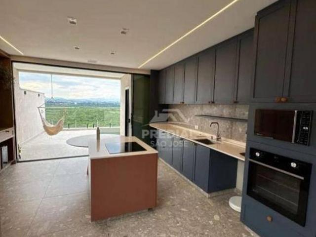 Casa Moderna com Vista Permanente para o Banhado – Jardim das Indústrias