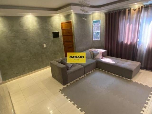 Casa moderna com 156 m² em frente à praça, 3 dormitórios, suíte e área gourmet