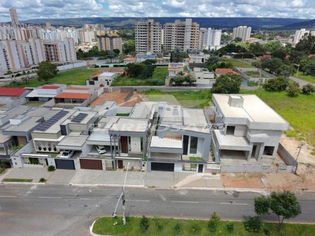 Casa moderna com 3 suítes à venda no Bairro Turista II – Caldas Novas
