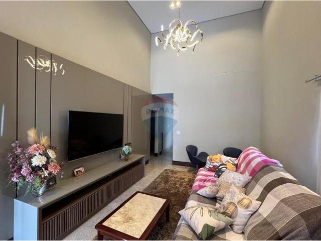 Casa Moderna com 3 suítes + piscina jardim Lote 400m2 AC: 250m2
