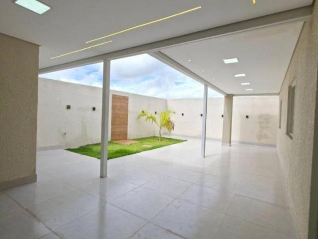 Casa moderna com 3 quarto e varanda gourmet na Etapa D
