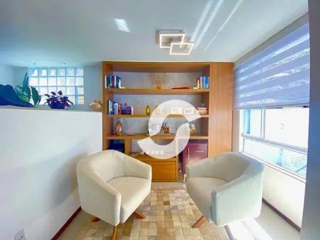 Casa moderna com 3 quartos, 3 suítes e lazer completo em condomínio