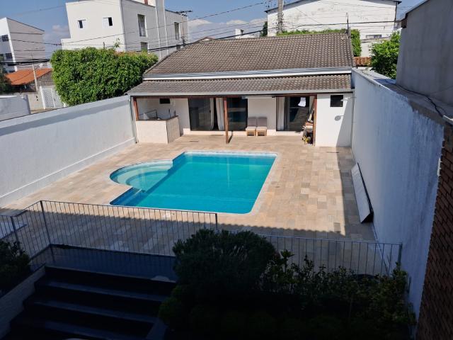 Casa moderna com 4 dormitorios com piscina Jd Brasilandia, Sorocaba SP