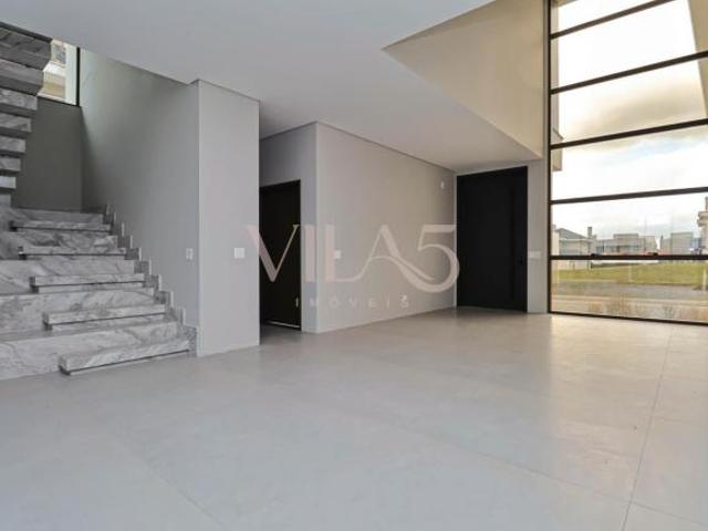 Casa Moderna com 4 Dorms no Harmony Village | 290m²