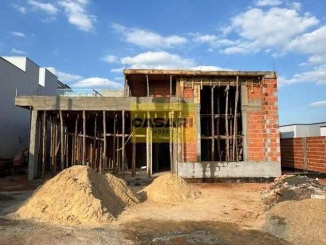Casa moderna com 4 suítes em condomínio com lazer completo — Boituva/SP