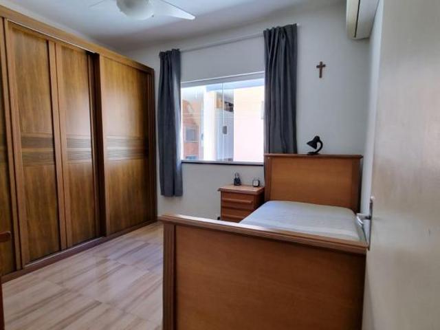Casa moderna com 4 quartos e 3 banheiros na Zona Oeste