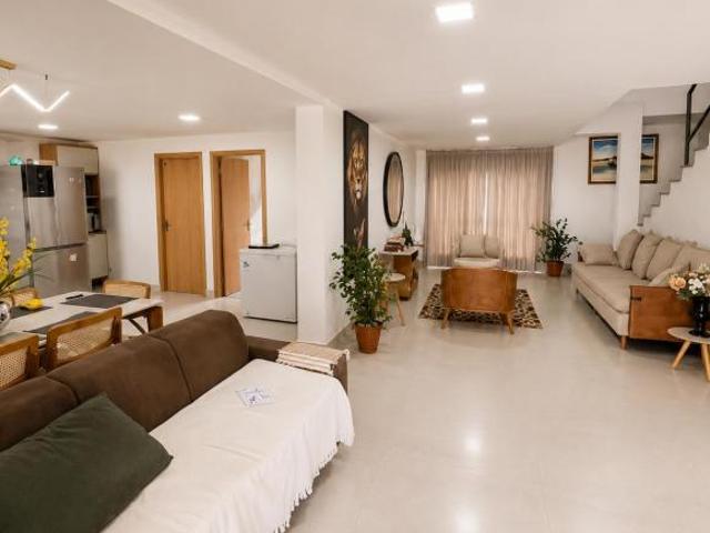 Casa Moderna com 4 Quartos no Recanto das Emas – Aceita Permuta