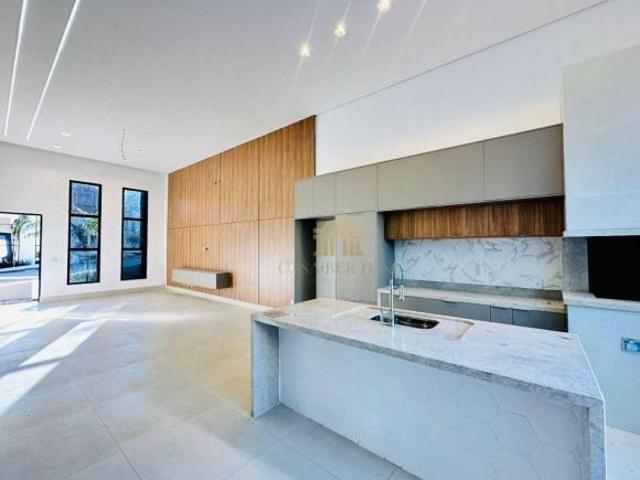 CASA MODERNA CONDOMINIO ARNIQUEIRAS LOTE 200M² 3 SUÍTES PISCINA ACEITA PERMUTA