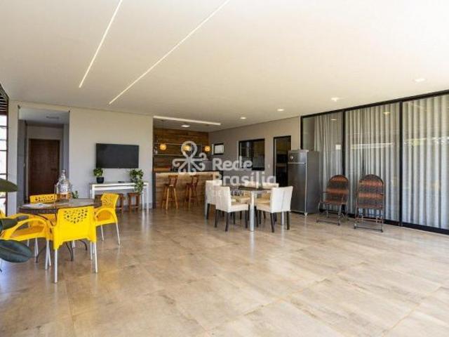 CASA MODERNA Á VENDA 03 QUARTOS SENDO 01 SUÍTE ACEITA PERMUTA JARDIM BOTÂNICO BRASILIA/DF