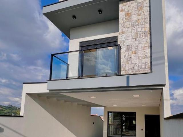 CASA MODERNA À VENDA!