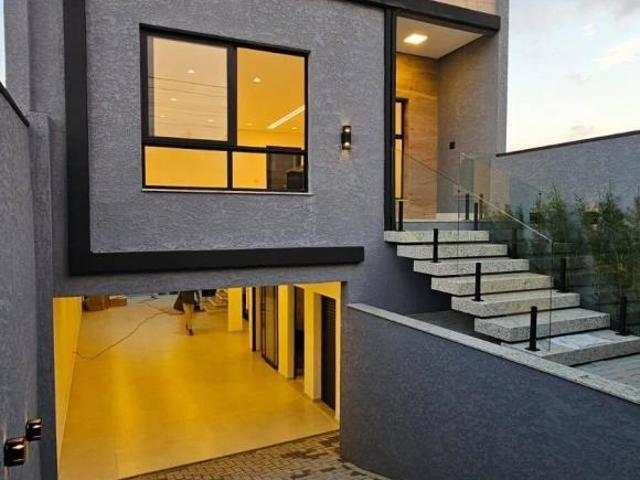 Casa moderna à venda com acabamento impecável – pronta para morar!