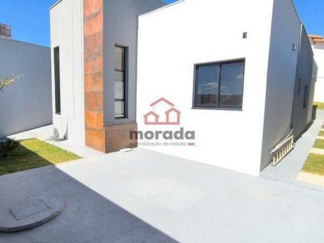 CASA MODERNA À VENDA DE ALTO PADRÃO NO BAIRRO RESINDENCIAL SANTANENSE ITAÚNA MG!