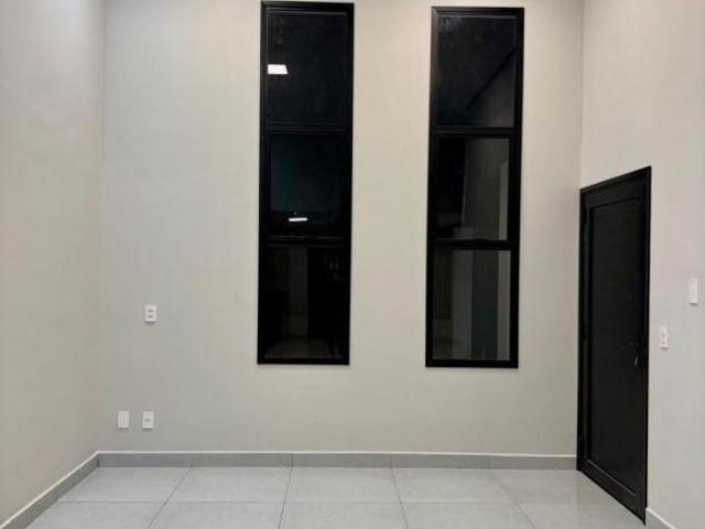 CASA MODERNA A VENDA EM ITUPEVA, AMPLO ESPAÇO