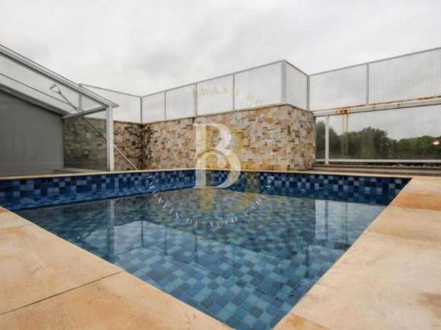 Casa moderna á venda no condomínio Vogue no Campo Belo. 650m², 4 vagas e 5 suítes